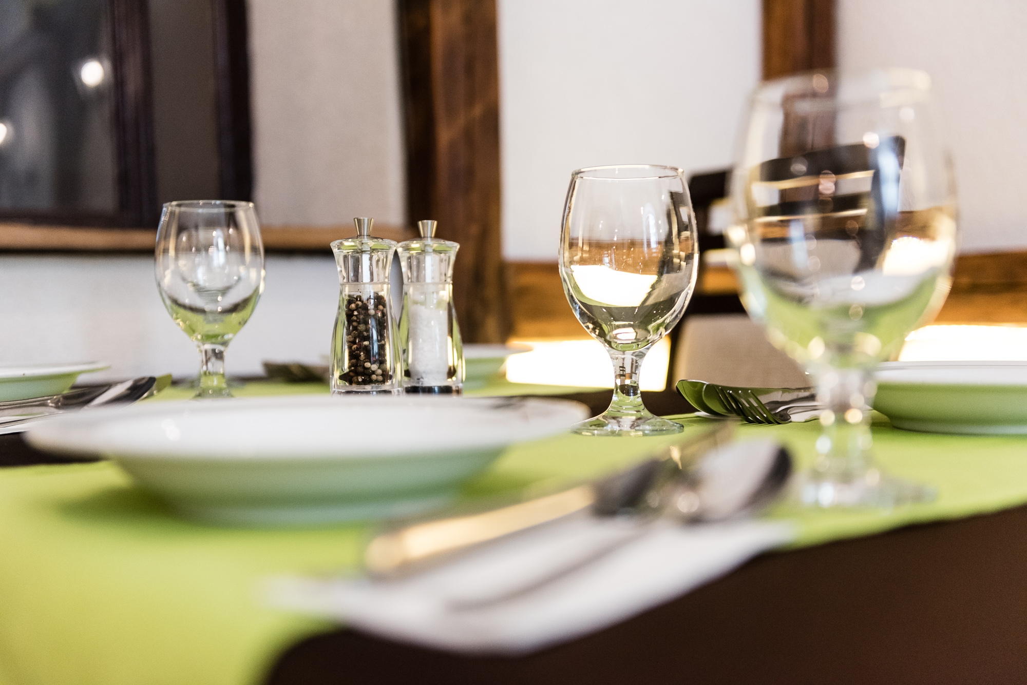 A SÖRHÁZ ÉS ÉTTEREM – HBH Bajor Sörház és Étterem