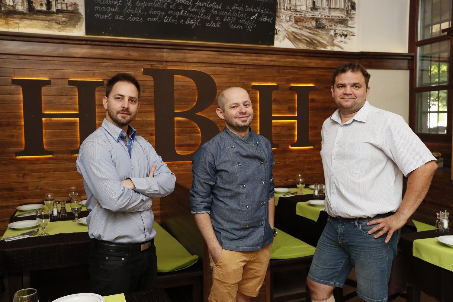 Front Page – HBH Bajor Sörház és Étterem